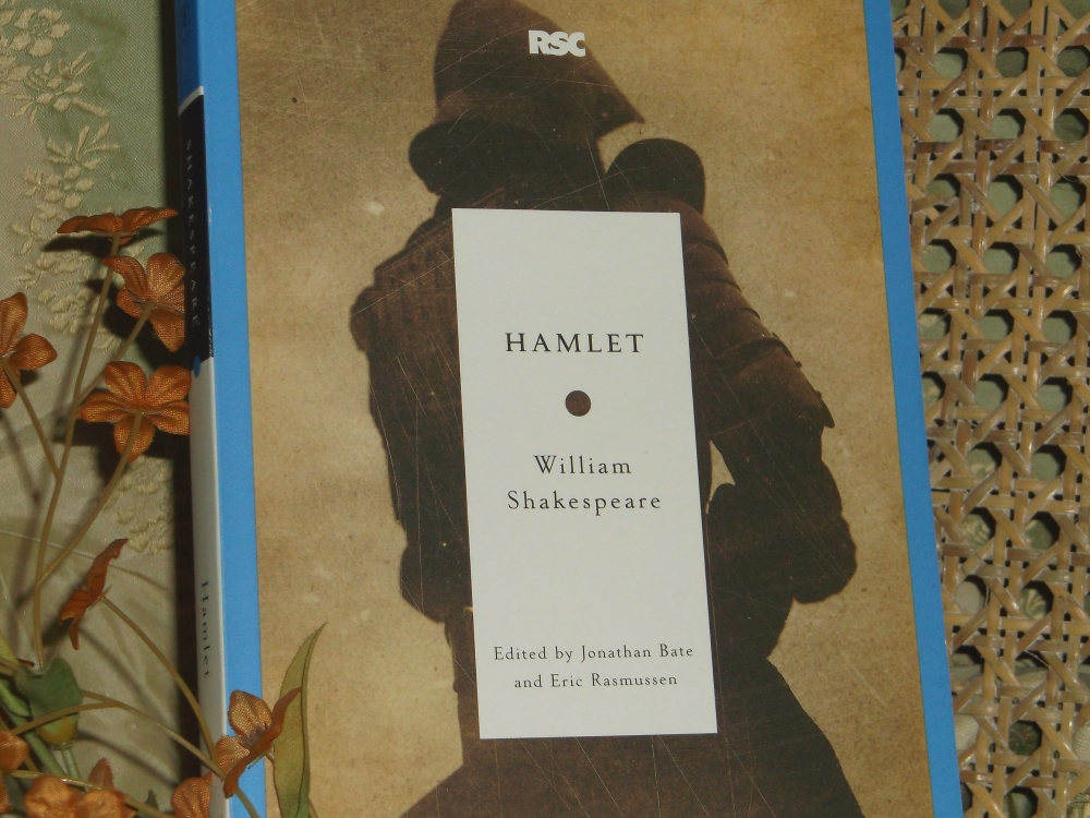 "Hamlet" - Shakespeare - Fine Paperback Edition - Free Shipping! | www ...